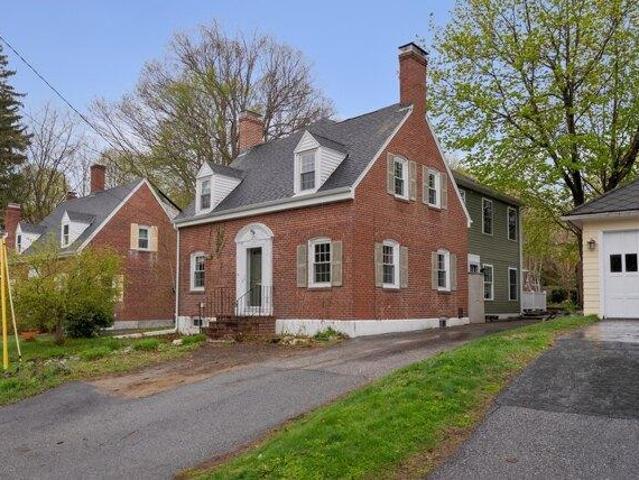 3 bedroom, Auburn ME 04210 102444003