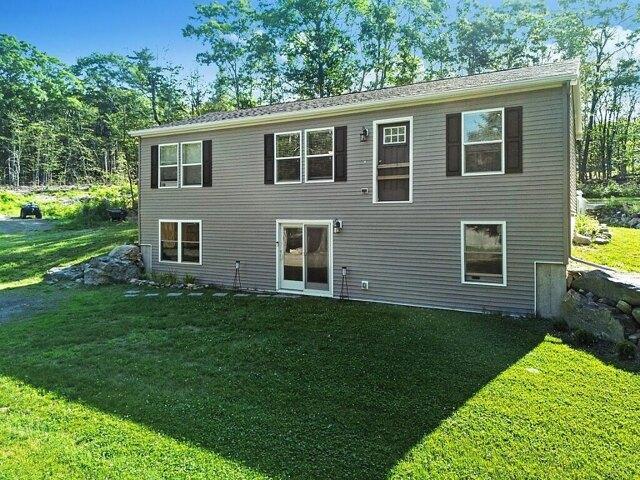 3 bedroom, Augusta ME 04330 104262450