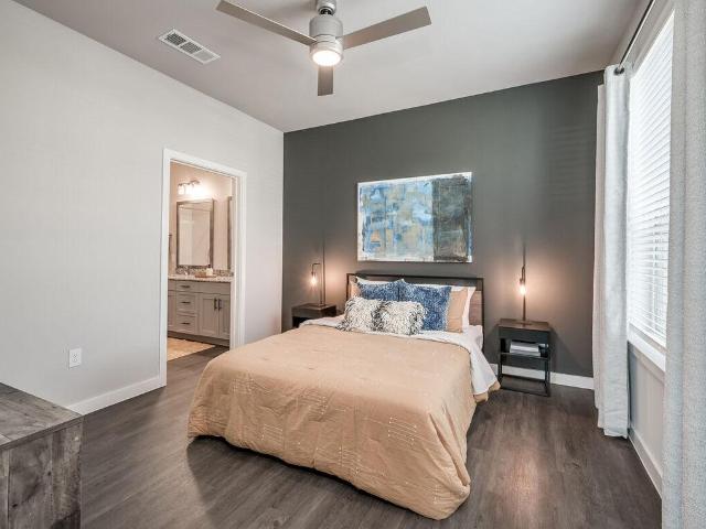 3 bedroom, Austin TX 78626 72233094
