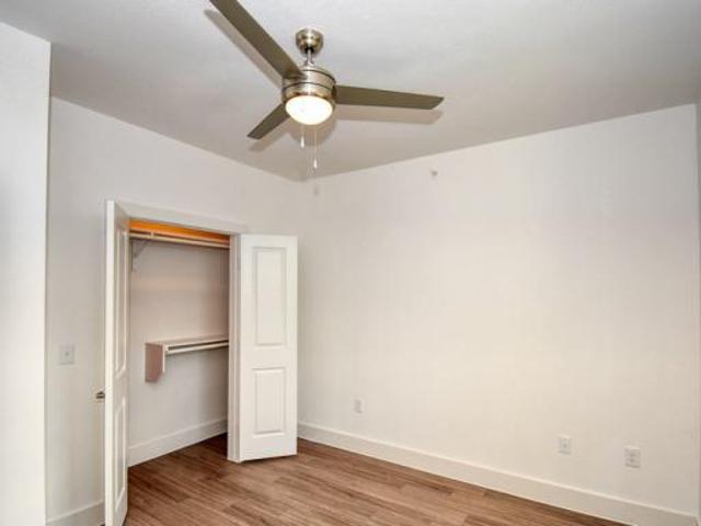 3 bedroom, Austin TX 78702 LS77113821