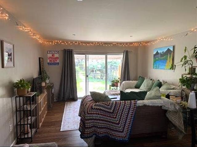 3 bedroom available Denver CO