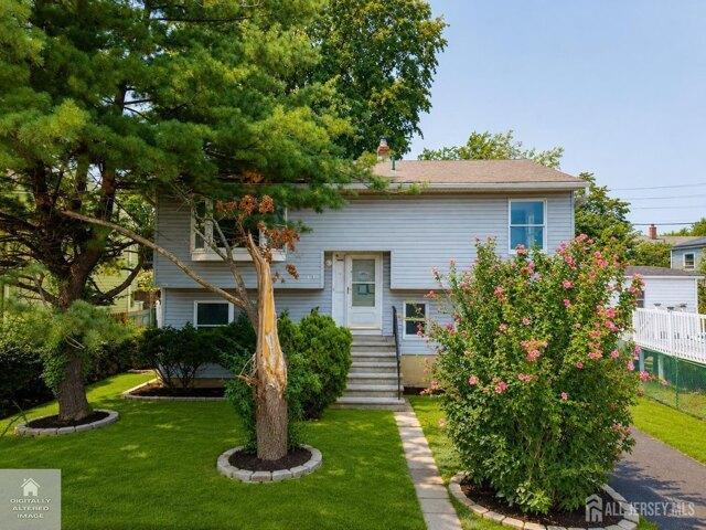 3 bedroom, Avenel NJ 07001 105142910