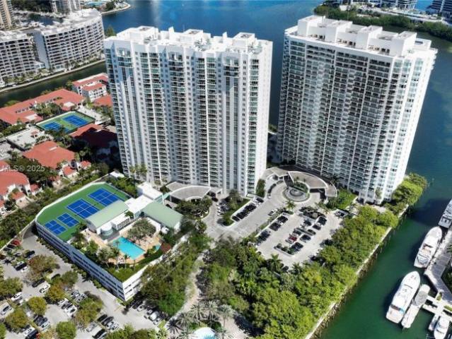 3 bedroom, Aventura FL FL 33160 LS102395630