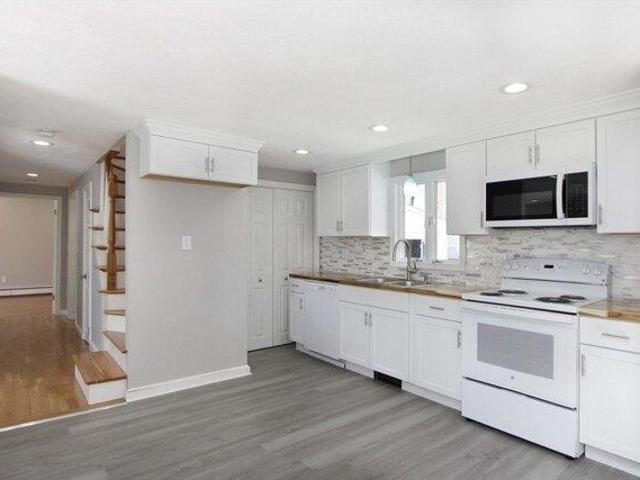 3 bedroom, Bourne MA 02532 103126568