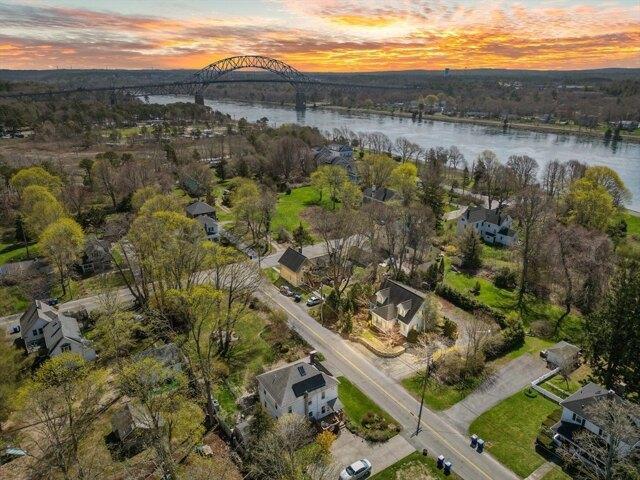 3 bedroom, Bourne MA 02532 103249376
