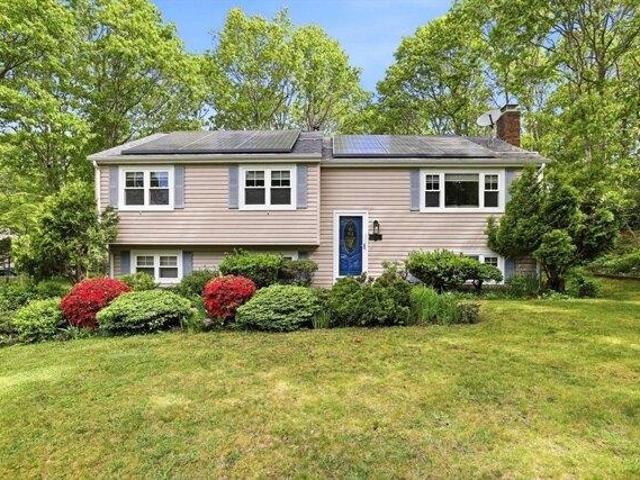 3 bedroom, Bourne MA 02532 103807325