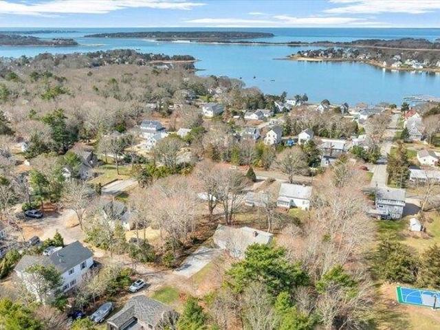 3 bedroom, Bourne MA 02559 104410813