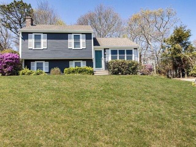 3 bedroom, Bourne MA 02562 103019112