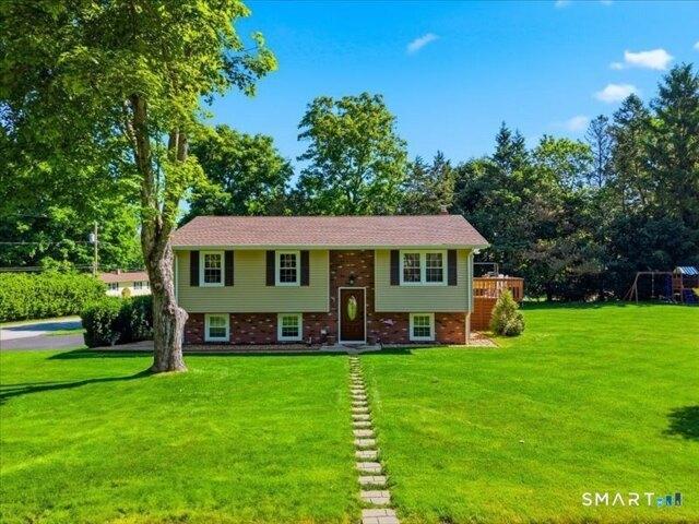 3 bedroom, Bozrah CT 06334 103666656