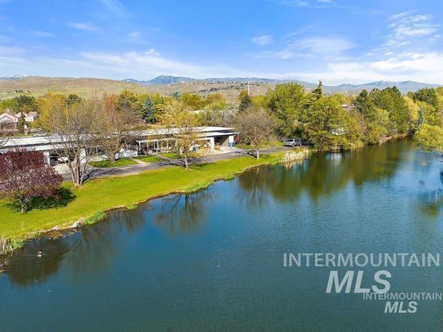3 bedroom, Boise ID 83714 86776677