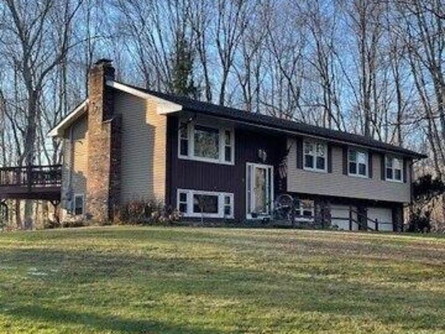 3 bedroom, Bolton CT 06043 LS102476664