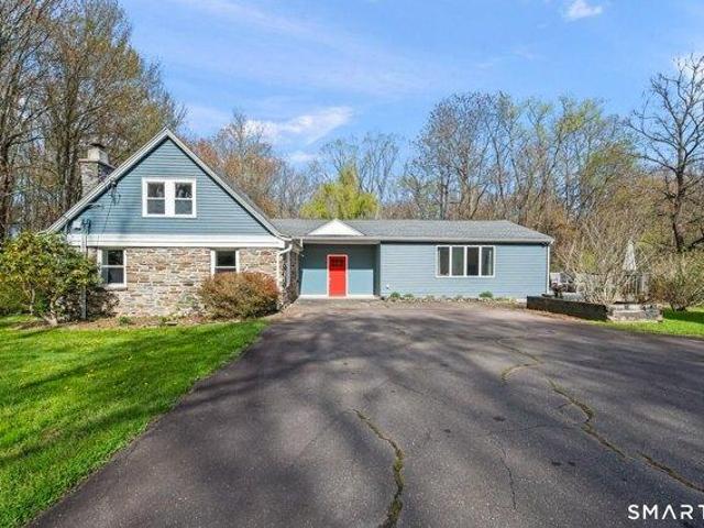 3 bedroom, Bolton CT 06043 103125635