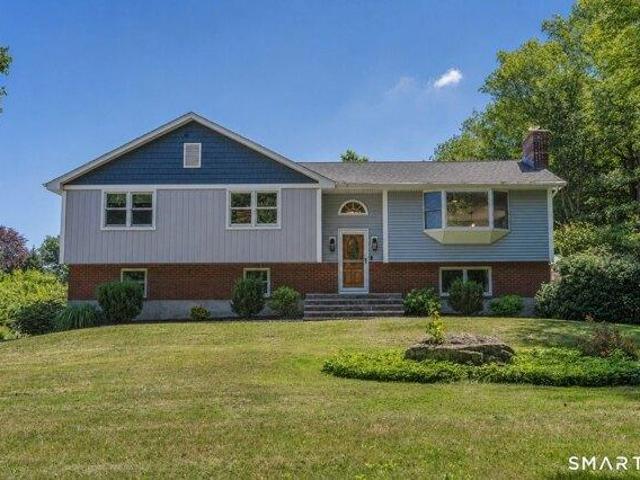3 bedroom, Bolton CT 06043 104539849