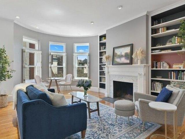 3 bedroom, Boston MA 02108 102959880