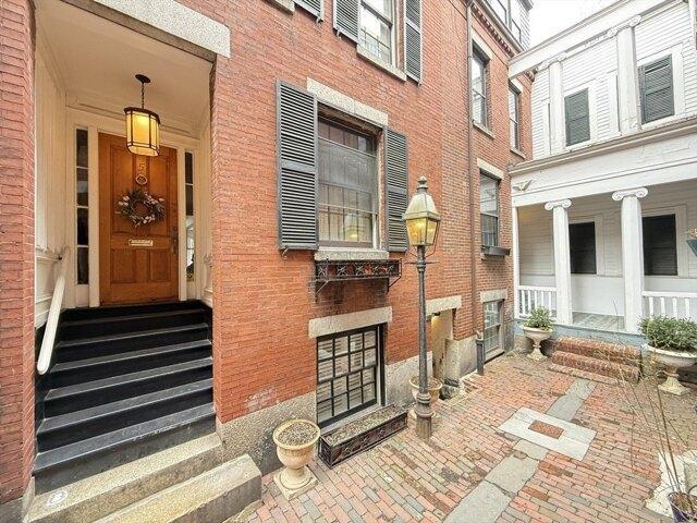 3 bedroom, Boston MA 02114 102775763