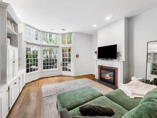 3 bedroom, Boston MA 02114 103073716