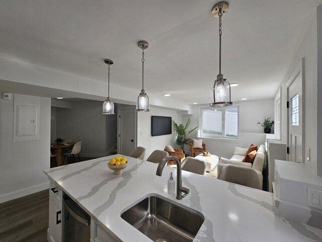 3 bedroom, Boston MA 02119 102583205