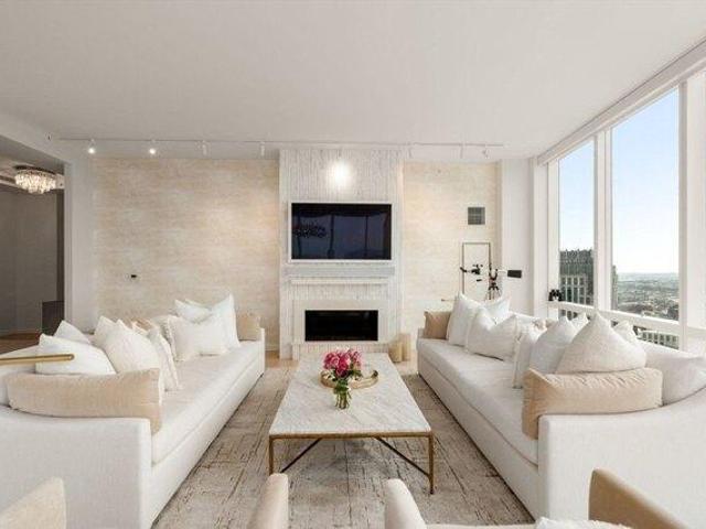 3 bedroom, Boston MA 02110 105115739