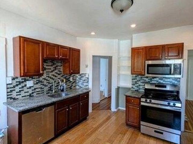 3 bedroom, Boston MA 02124 LS89386755