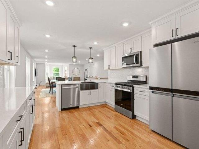 3 bedroom, Boston MA 02124 104687168