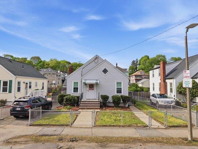 3 bedroom, Boston MA 02124 104687813
