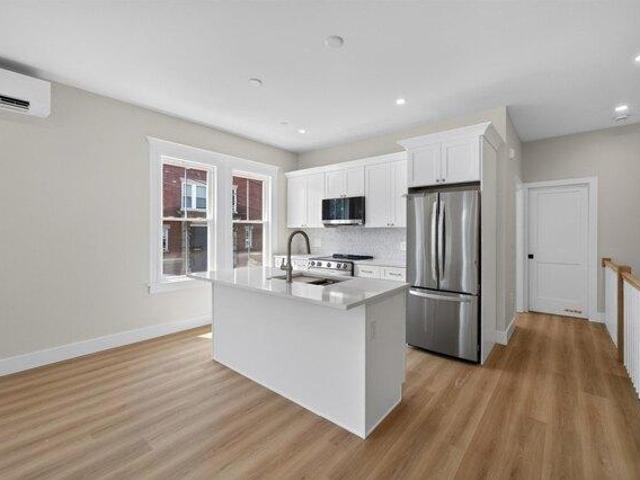 3 bedroom, Boston MA 02124 105059381