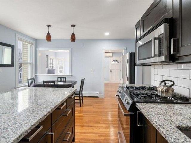 3 bedroom, Boston MA 02125 103099358