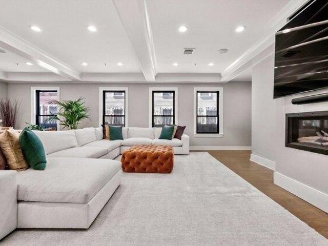 3 bedroom, Boston MA 02127 102370453