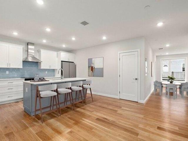 3 bedroom, Boston MA 02127 102529374