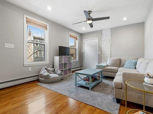 3 bedroom, Boston MA 02127 102725762