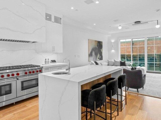 3 bedroom, Boston MA 02127 103160807