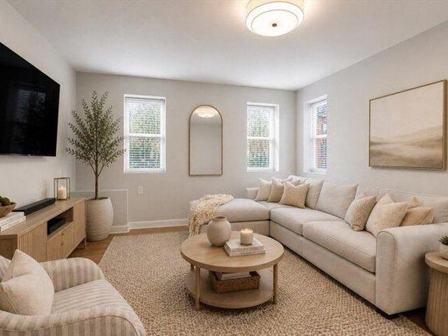 3 bedroom, Boston MA 02127 104718535