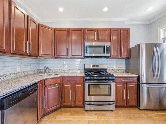 3 bedroom, Boston MA 02127 104812275