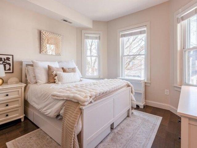 3 bedroom, Boston MA 02128 102344629