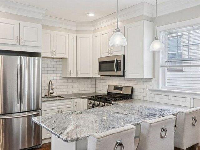 3 bedroom, Boston MA 02128 102409350