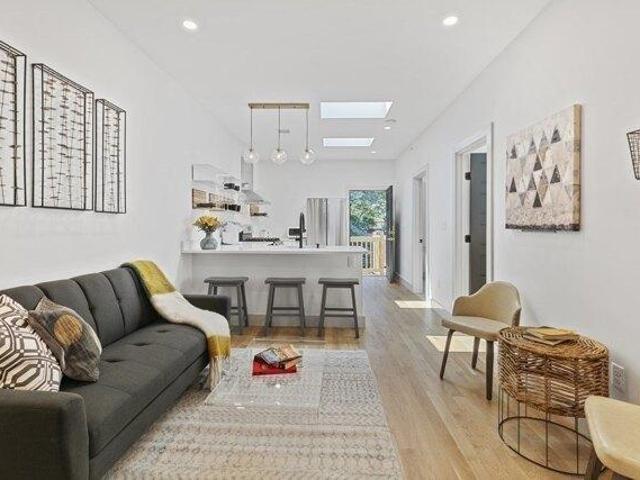 3 bedroom, Boston MA 02128 103249273