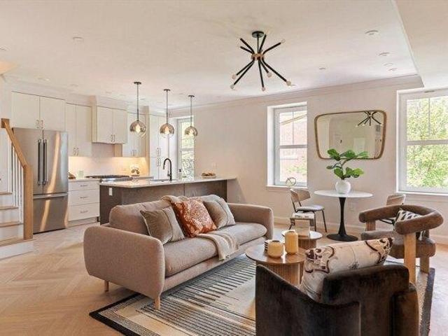 3 bedroom, Boston MA 02128 105093290