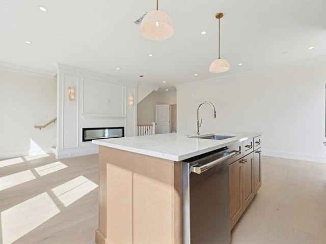 3 bedroom, Boston MA 02135 103436671