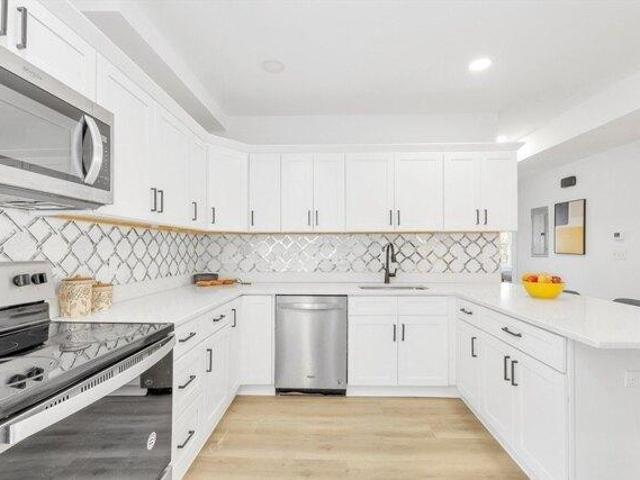 3 bedroom, Boston MA 02136 104570196
