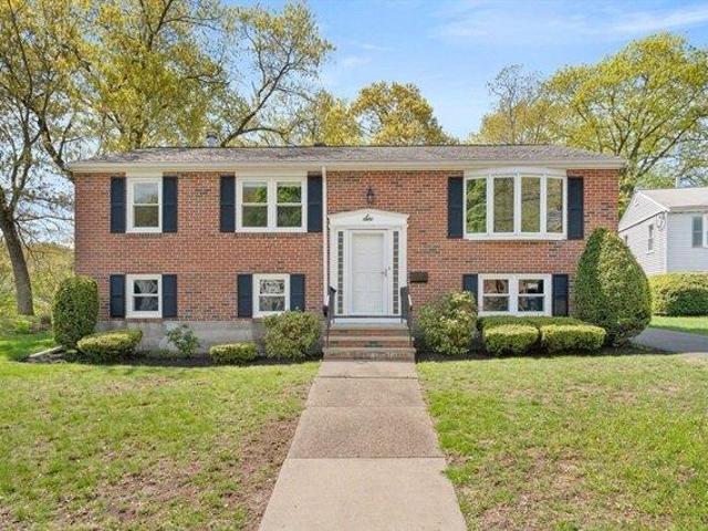 3 bedroom, Boston MA 02132 103188681