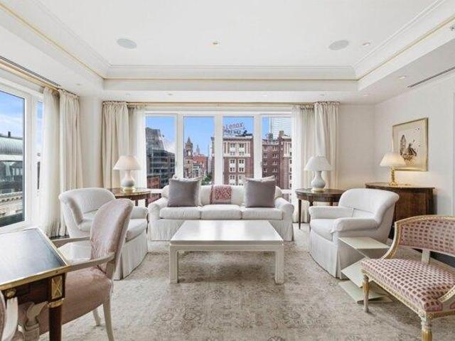 3 bedroom, Boston MA 02199 104189701