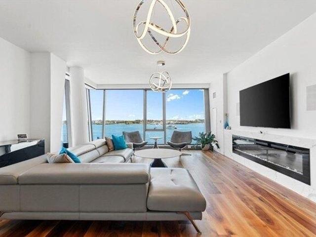 3 bedroom, Boston MA 02210 102565456