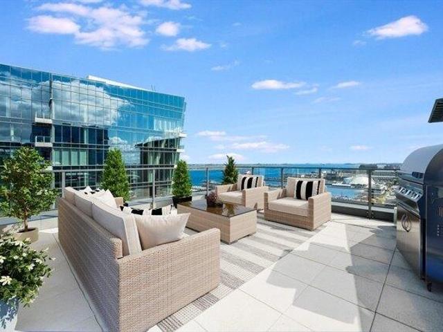 3 bedroom, Boston MA 02210 104809860