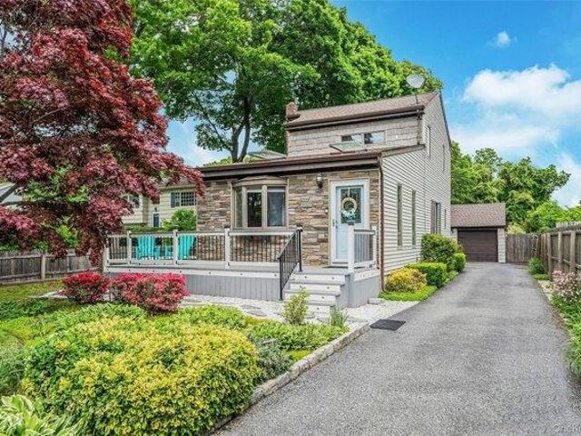 3 bedroom, Bay Shore NY 11706 104904258
