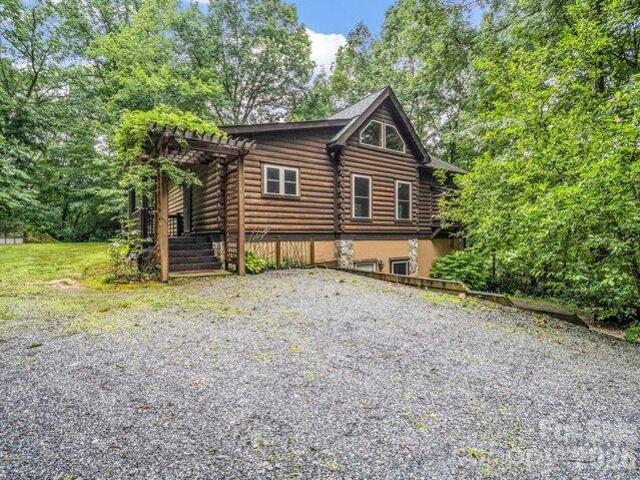 3 bedroom, Balsam Grove NC 28708 104909038