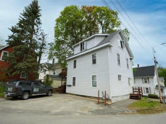 3 bedroom, Bangor ME 04401 104295458