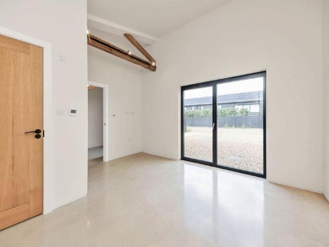 3 bedroom barn to rent