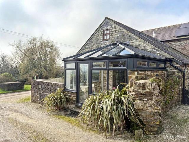 3 Bedroom Barn Conversion Character Property