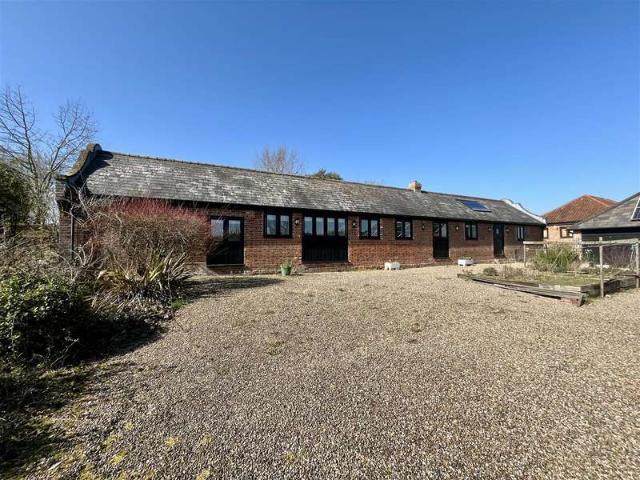 3 Bedroom Barn Conversion Character Property