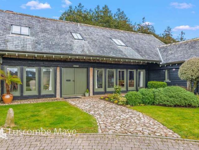 3 Bedroom Barn Conversion Character Property